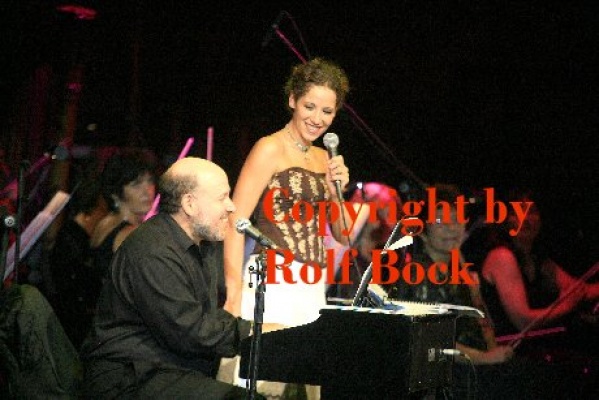 Foto Frank Wildhorn & Bernadett Vágó -->