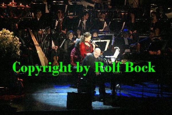 Foto Frank Wildhorn & Bernadett Vágó -->