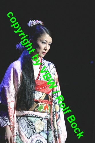 Foto Maki Ichiro --> Musical, Playback, Playbacks, DVD, Karaoke, CD ...