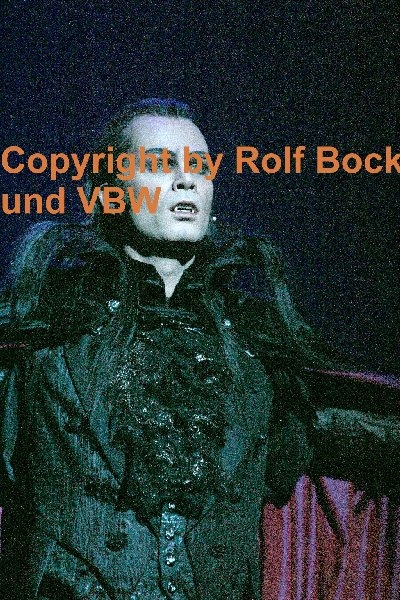 Foto Thomas Borchert --> Musical CDs, DVDs @ SoundOfMusic-Shop