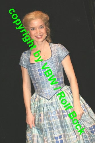 Photo Caroline Vasicek --> Musical CDs, DVDs @ SoundOfMusic-Shop