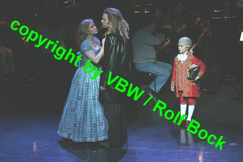 Photo Rasmus Borkowski & Caroline Vasicek --> Musical CDs, DVDs ...